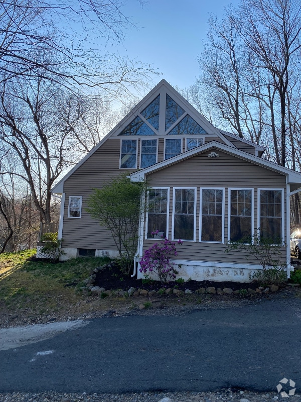 Houses for Rent in Connecticut (CT) - 1,082 Houses | ForRent.com