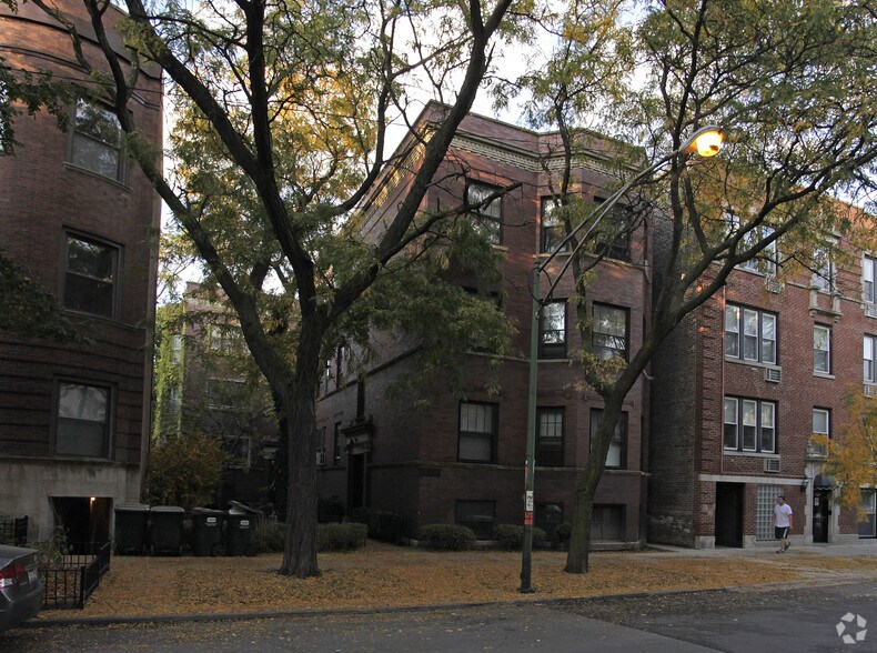 Buckingham Place | Chicago, IL | Starting at $1,300 | ForRent.com