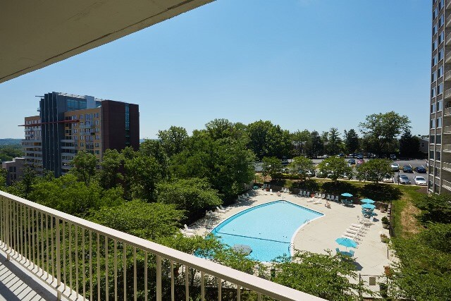 The Aspen Apartments For Rent in Alexandria, VA | ForRent.com