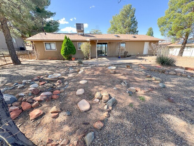 HOUSE: VERDE VILLAGE UNIT 2-COTTONWOOD* P... Rental - House Rental in ...