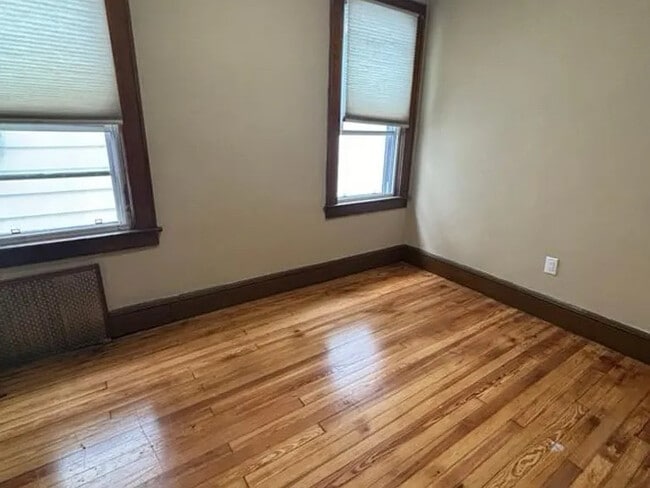 246 20th Ave Unit Floor 2 Off-Campus Housing, Paterson, NJ