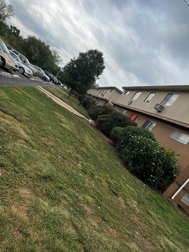 Bluestem Apartments - Emporia, KS | ForRent.com