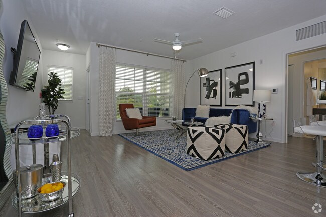 Horizon Wiregrass Ranch Apartments - Wesley Chapel, FL | ForRent.com