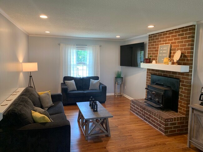 9 Laydon Way Rental - House Rental in Poquoson, VA | ForRent.com