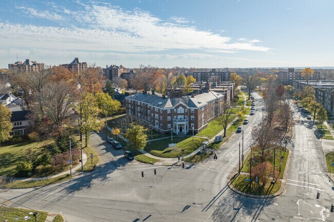 The Larchmere Apartments - Cleveland, OH | ForRent.com