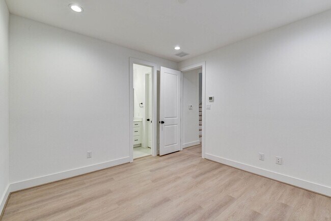 Brand new house in the Museum District wit... - House Rental in Houston ...