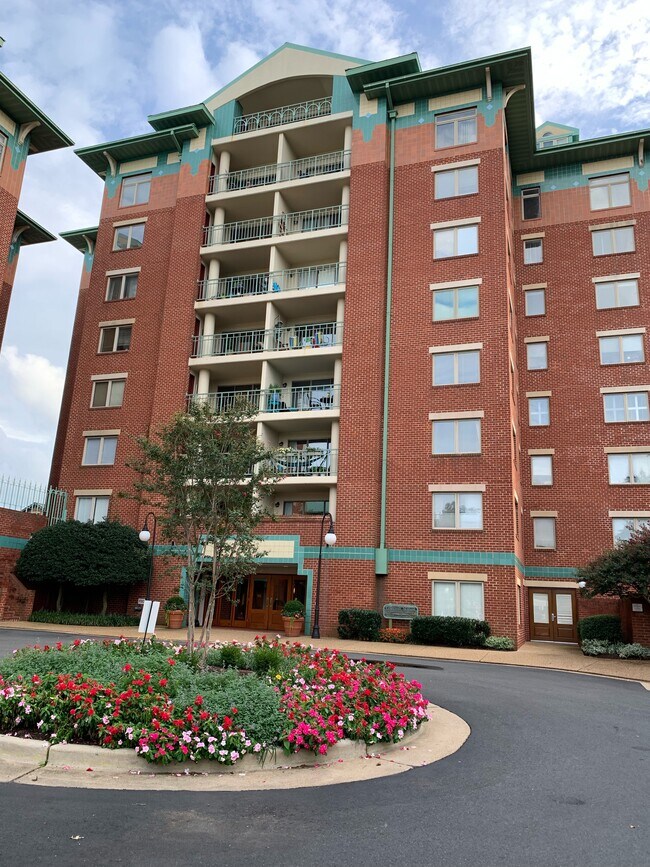 505 E Braddock Rd Condo Unit 205 - Condo for Rent in Alexandria, VA ...