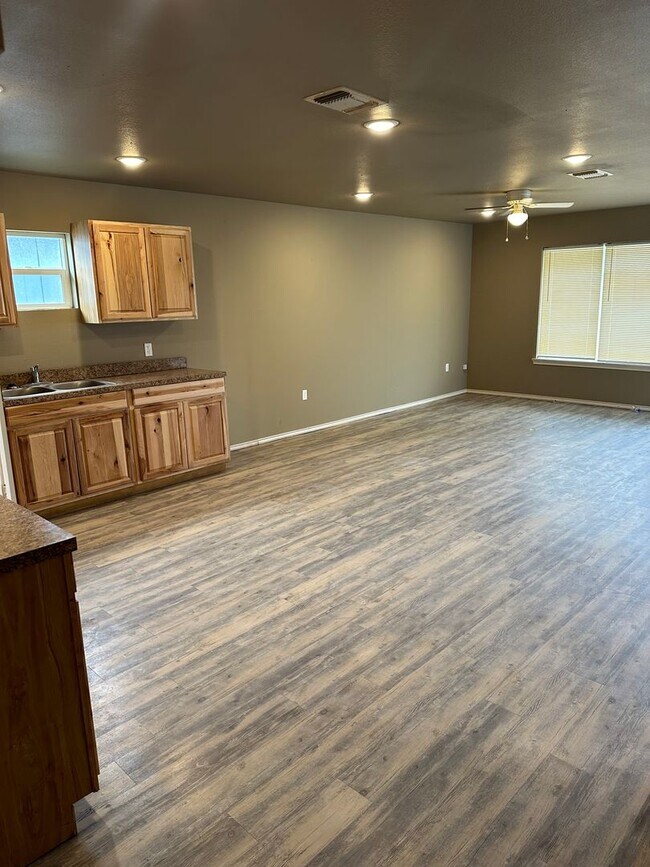 Super cute home across from Harwell Elemen... - House Rental in Lubbock ...