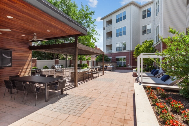 Rutherford Station Apartments For Rent in East Rutherford, NJ | ForRent.com