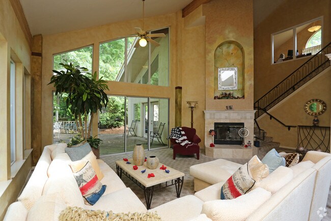 Springbrook Cercle Apartments - Oak Creek, WI | ForRent.com