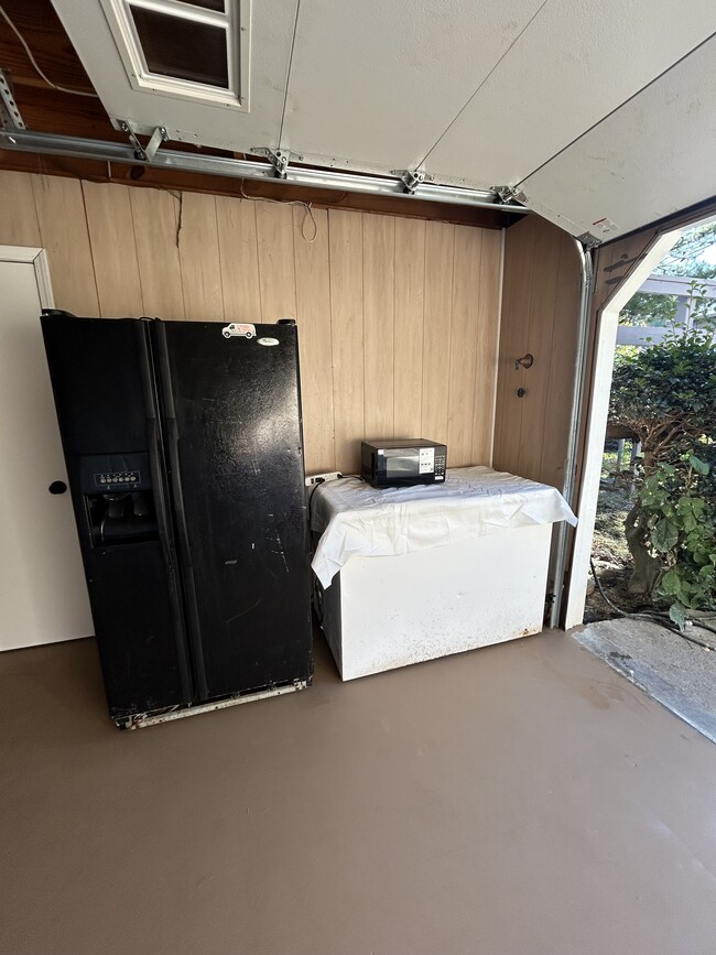 5565 Hillcrest Dr Off-Campus Housing, Union City, GA