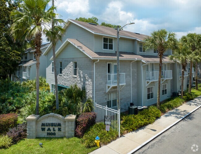 Museum Walk Apartments | University of Florida | Off-Campus Housing Search