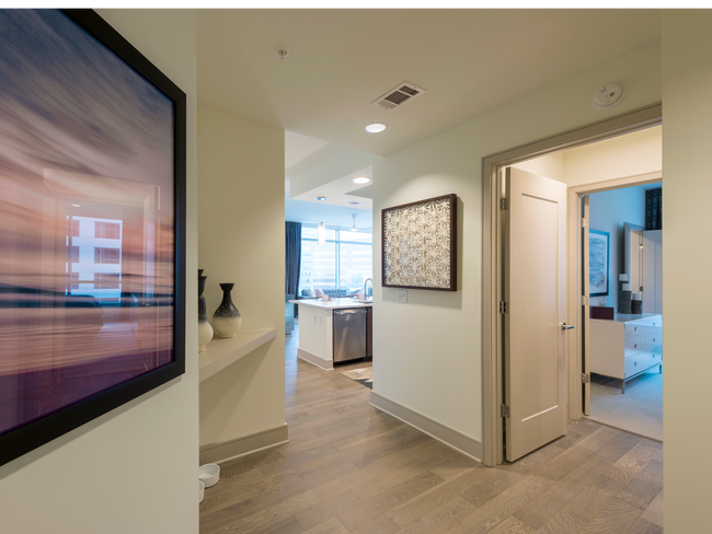 Latitude Med Center Apartments | Rice University | Off-Campus Housing ...