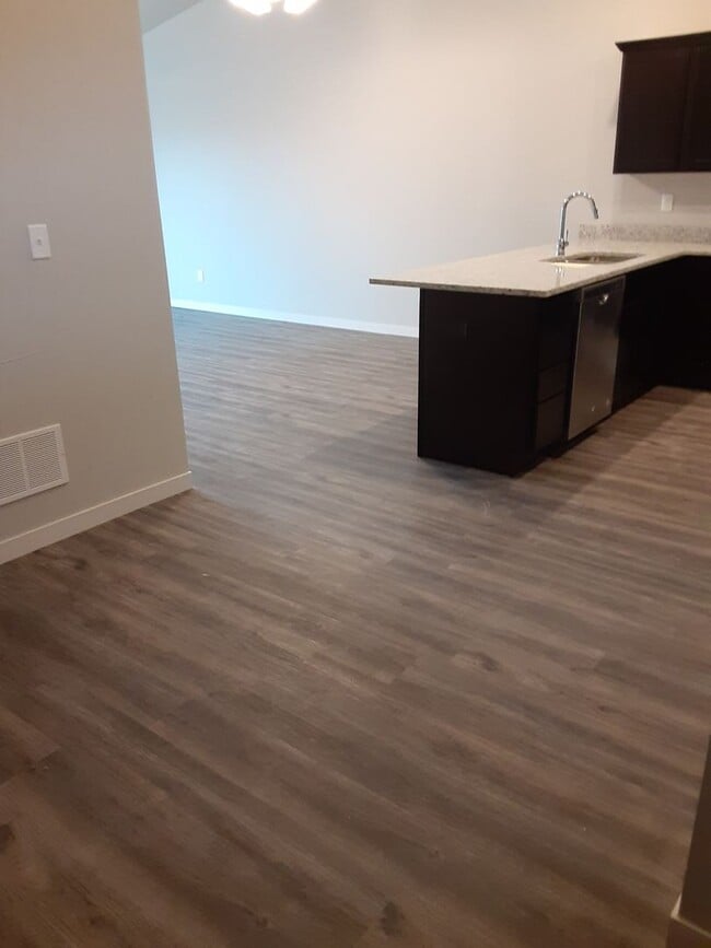 Modern Living in a 3-Bed, 2-Bath Townhome with Attached Garage - House ...