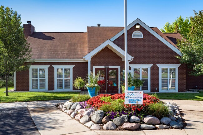 Clinton Place Apartments For Rent in Clinton Township, MI | ForRent.com