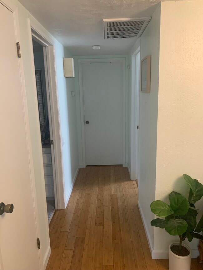 555 Vallombrosa Ave Condo Unit 18 - Condo for Rent in Chico, CA ...