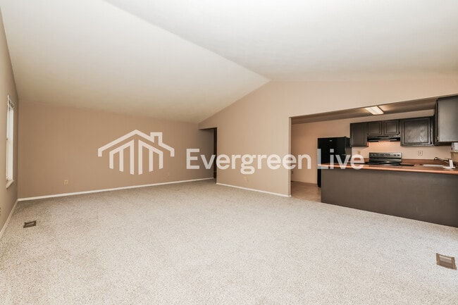 4727 Stonehedge St Off-Campus Housing, Dayton, OH