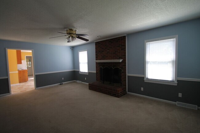 Exclusively Offered by Muse Realty, LLC House - House Rental in Rock ...