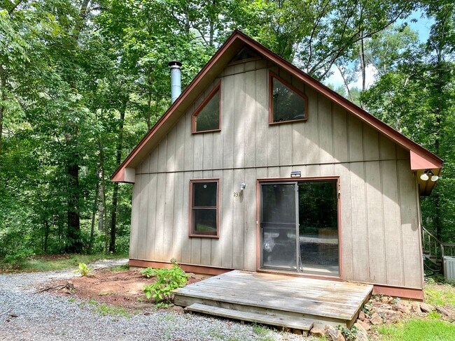 2 Bed/1 Bath Cottage in Private Area - House Rental in Pendleton, SC ...