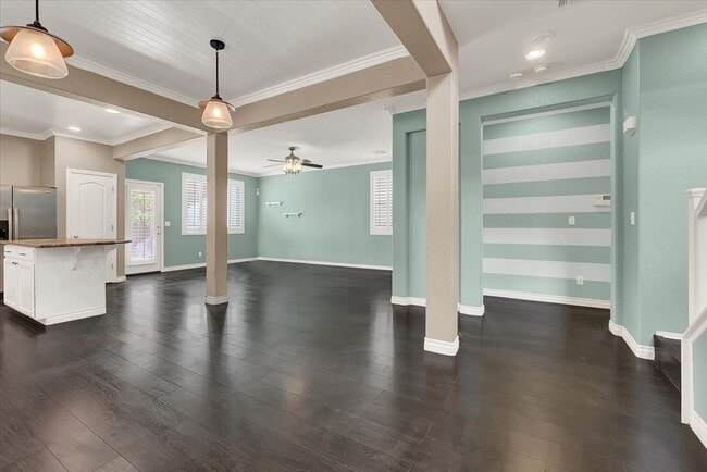 7475 Bakewell Ave - House Rental in Las Vegas, NV | ForRent.com