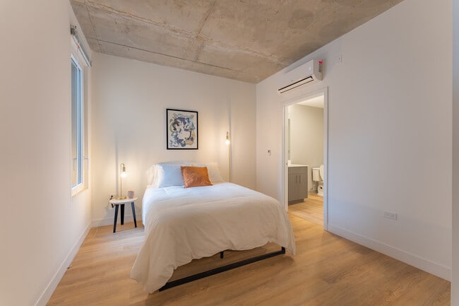 University of Illinois at Chicago | Off-Campus Housing Search