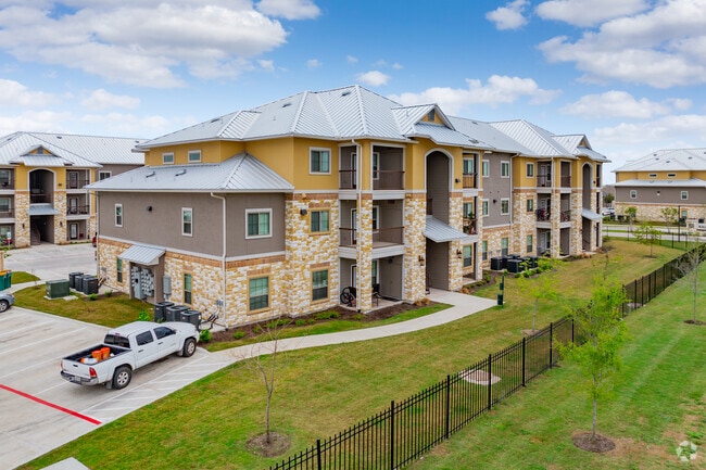 Kallison Ranch Apartments - San Antonio, TX | ForRent.com