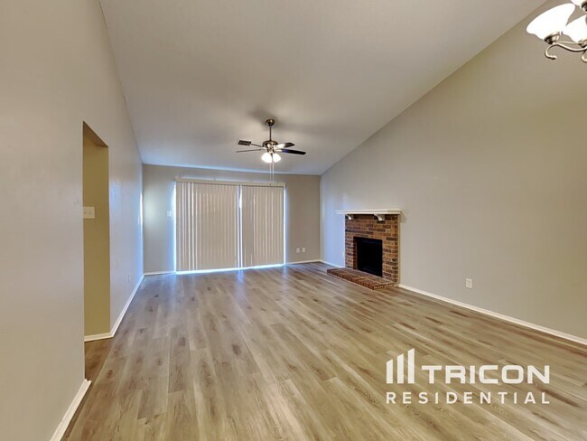 519 Myrtle Dr - House Rental in Arlington, TX | ForRent.com