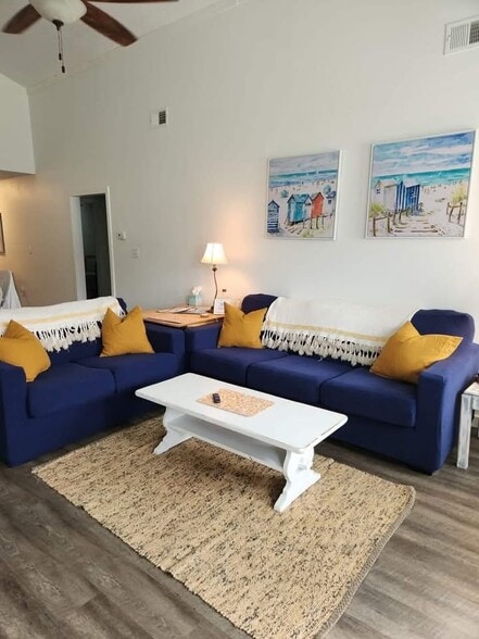 Off-Campus Housing & Apartments in Outer Banks, NC | ForRentUniversity