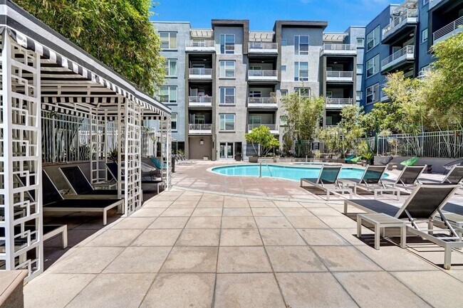 Chapman University | Off-Campus Housing Search
