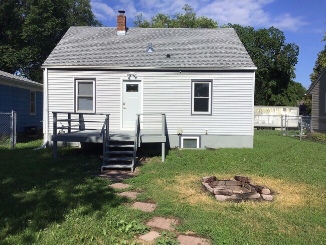 3 Bedroom 2 Bath Single Family Home in Far... - House Rental in Fargo ...