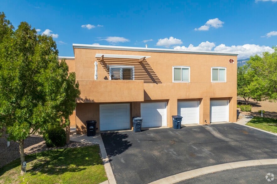 Oso Park Condominiums | Albuquerque, NM | ForRent.com