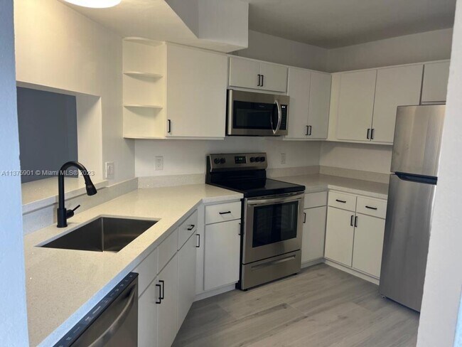 LakeShore Condo For Rent in Homestead, FL | ForRent.com
