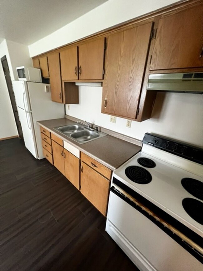 420 S Maple Ave - Apartments Unidad 4 - Green Bay, WI | ForRent.com