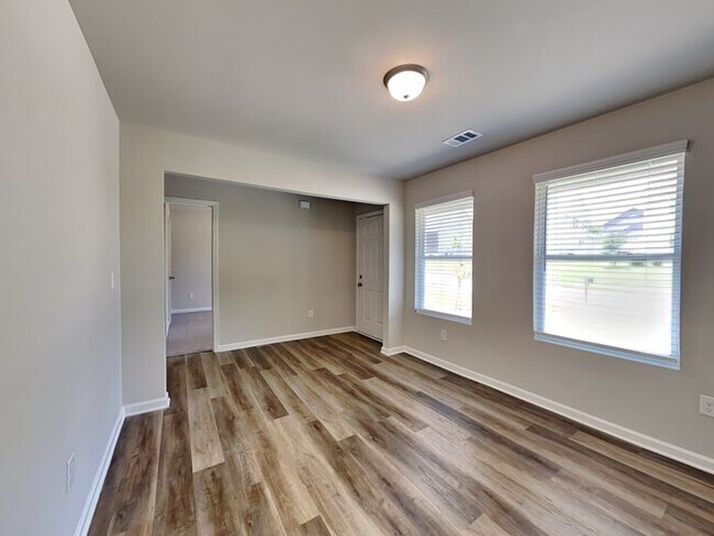 HALF OFF RENT!! Elegant Home located in Po... - House Rental in ...