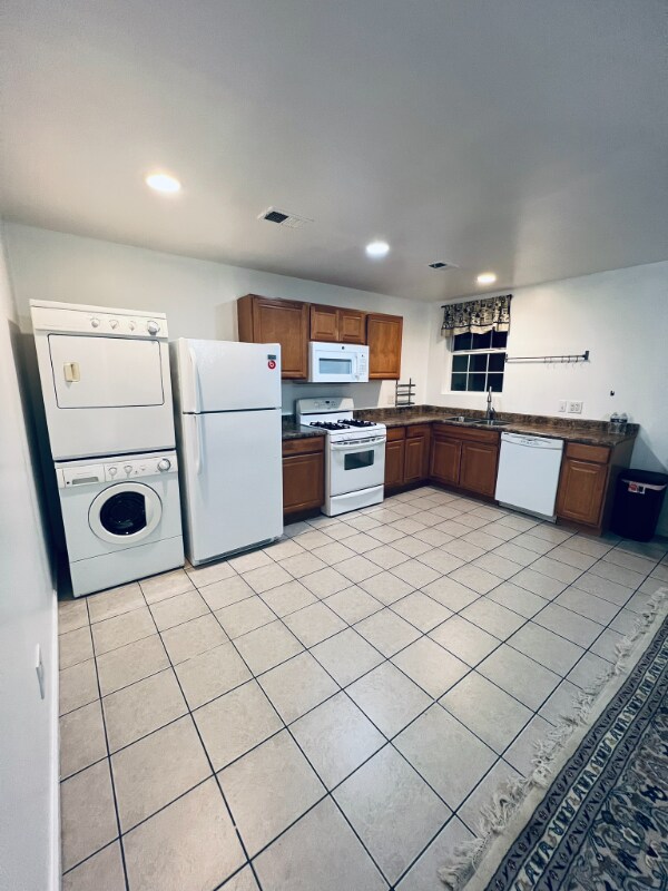 2506 E Carson St Unit Fl 2 Rear - Apartment for Rent | Pittsburgh, PA ...