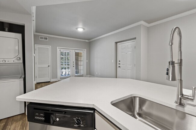 Saratoga Ridge Apartments - Austin, TX | ForRent.com