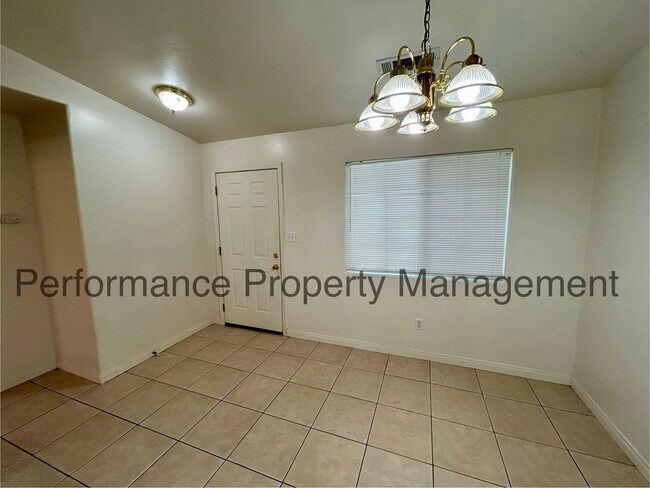 Cute 3 Bed/2 Bath Home in N Bakersfield wi... - House Rental in ...