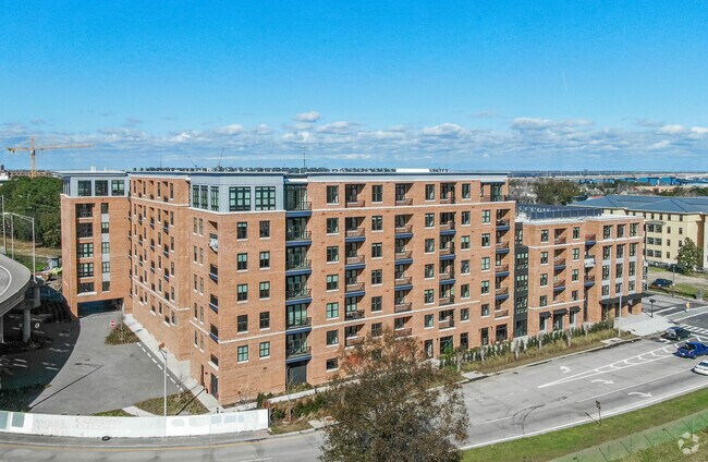 511 Meeting Apartments - Charleston, SC | ForRent.com