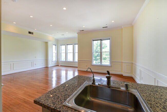 1229 12th Street NW, Unit 203 Apartment For Rent in Washington, DC ...