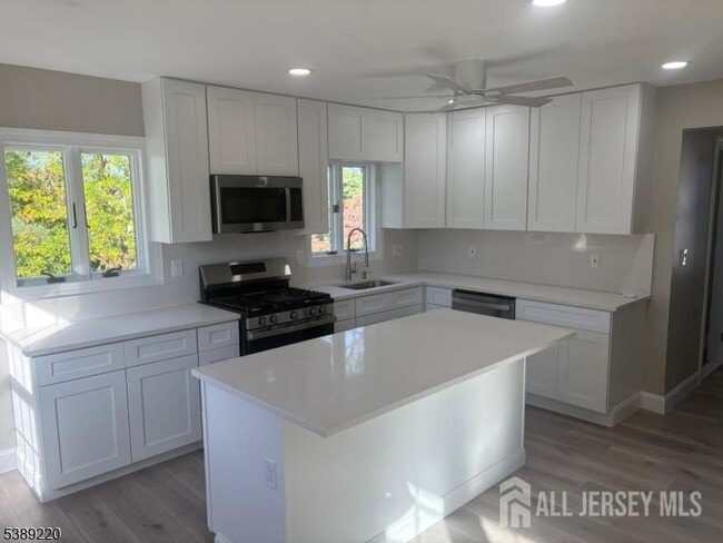 428 Highland Ave Off-Campus Housing, South Plainfield, NJ