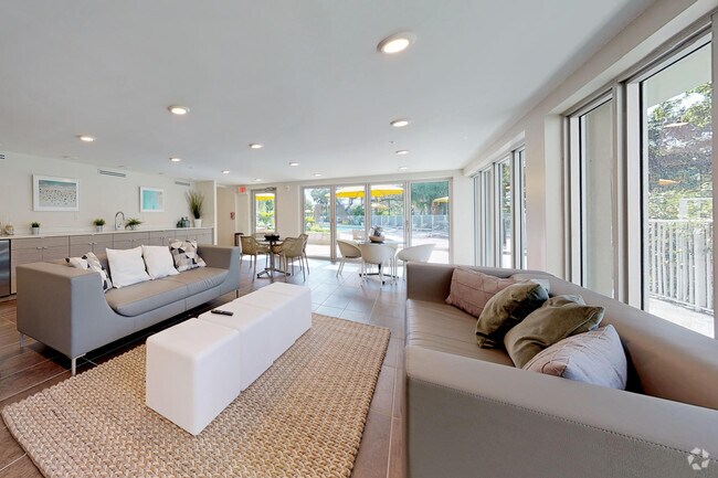 Nova Southeastern University | Off-Campus Housing Search