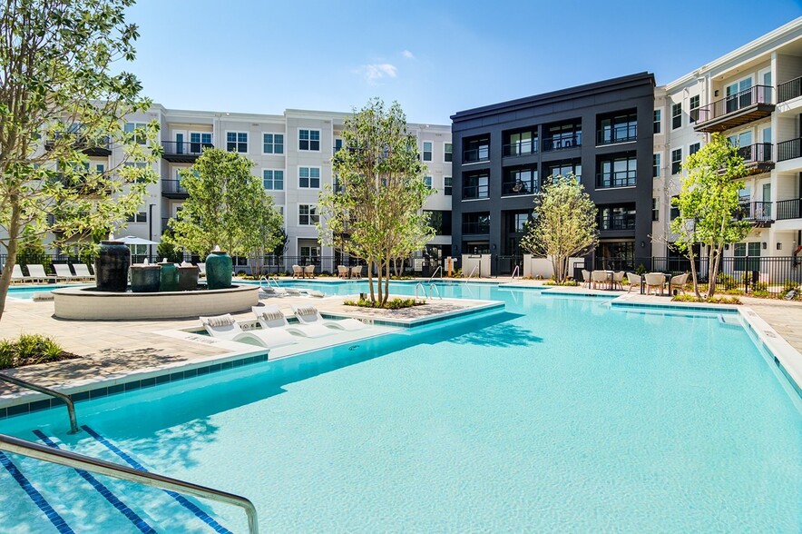 The Collier Sugar Hill Luxury Apartments | Sugar Hill, GA | Starting at ...