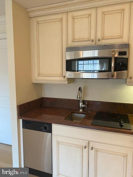 1701 Locust St Unit 2006 - Apartment for Rent | Philadelphia, PA ...