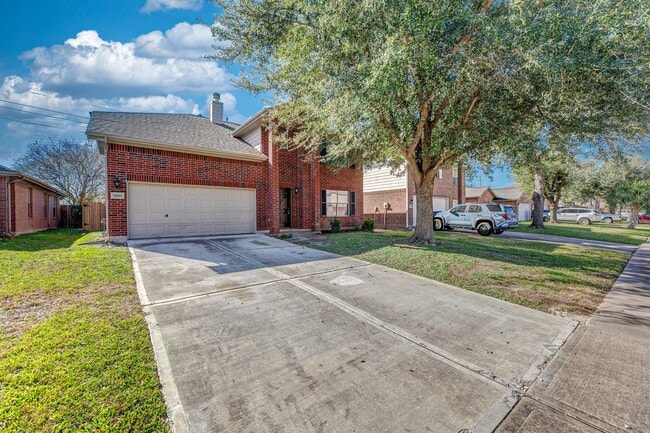 15831 Crooked Arrow Dr Off-Campus Housing, Sugar Land, TX