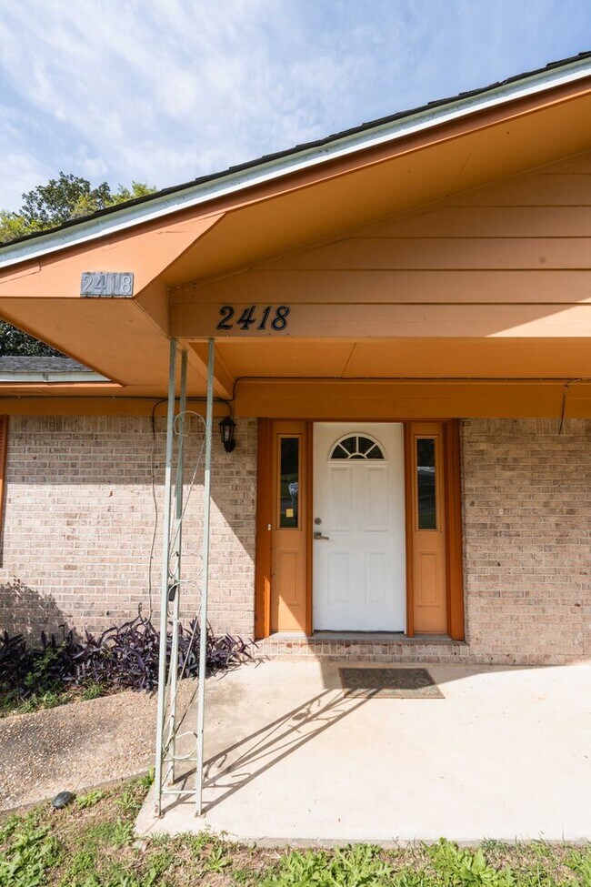 2/1 Duplex in the NW off of Hartsfield Road House - House Rental in Tallahassee, FL | ForRent.com