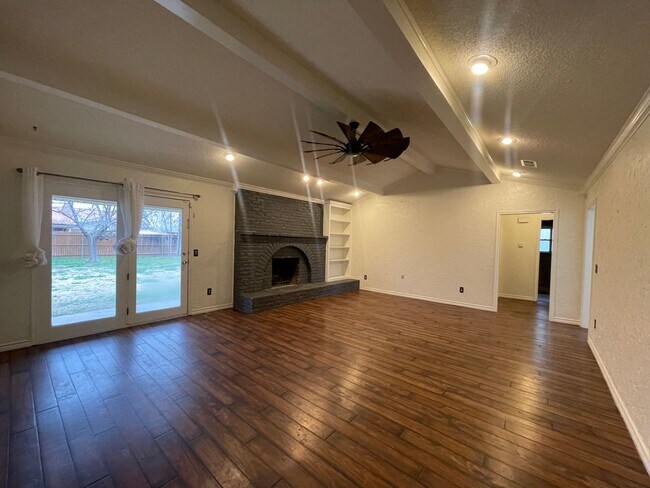 Great House at Lake Ransom - House Rental in Ransom Canyon, TX ...