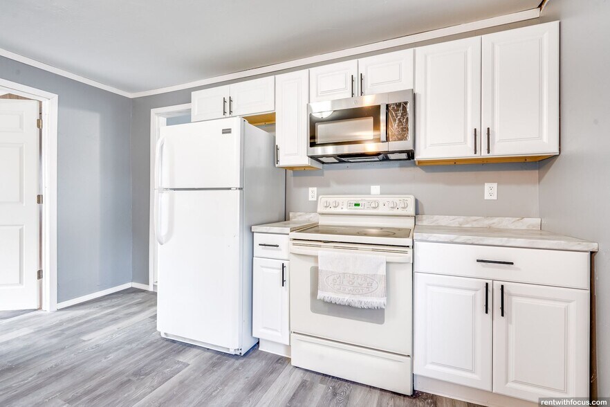 547 Ceape Ave Unit 547 - Apartment for Rent | Oshkosh, WI | Starting at ...