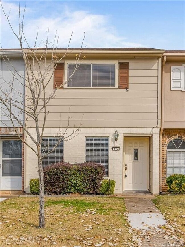 Cute Townhome - close to EVERYTHING - House Rental in Bossier City, LA ...