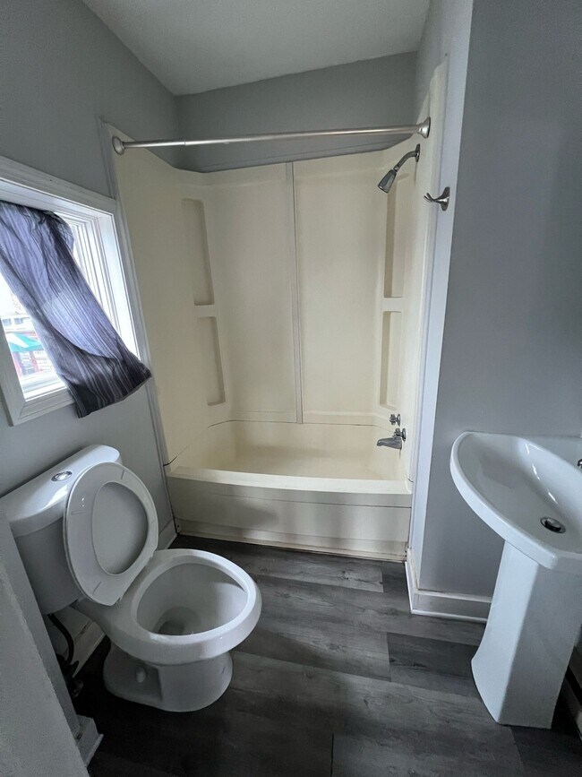 9 Post Office Square Unit 9A - Clinton, CT | ForRent.com