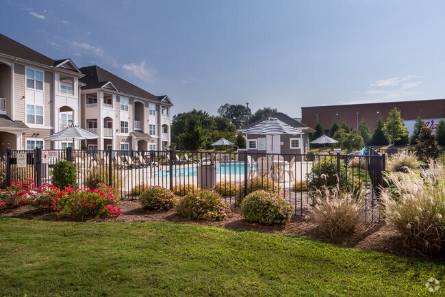 Lenoir-Rhyne University Off-Campus Housing & Apartments | ForRentUniversity